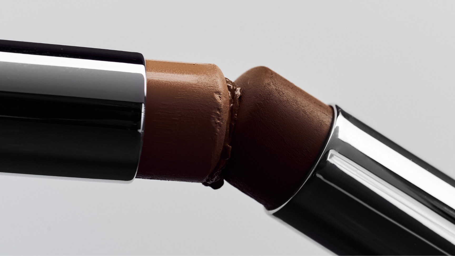 About – Issy Cosmetics